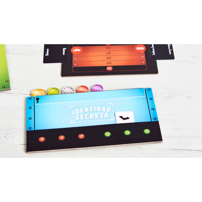 Secret Identity Board Game: Indovina e rivela i personaggi | kubekings